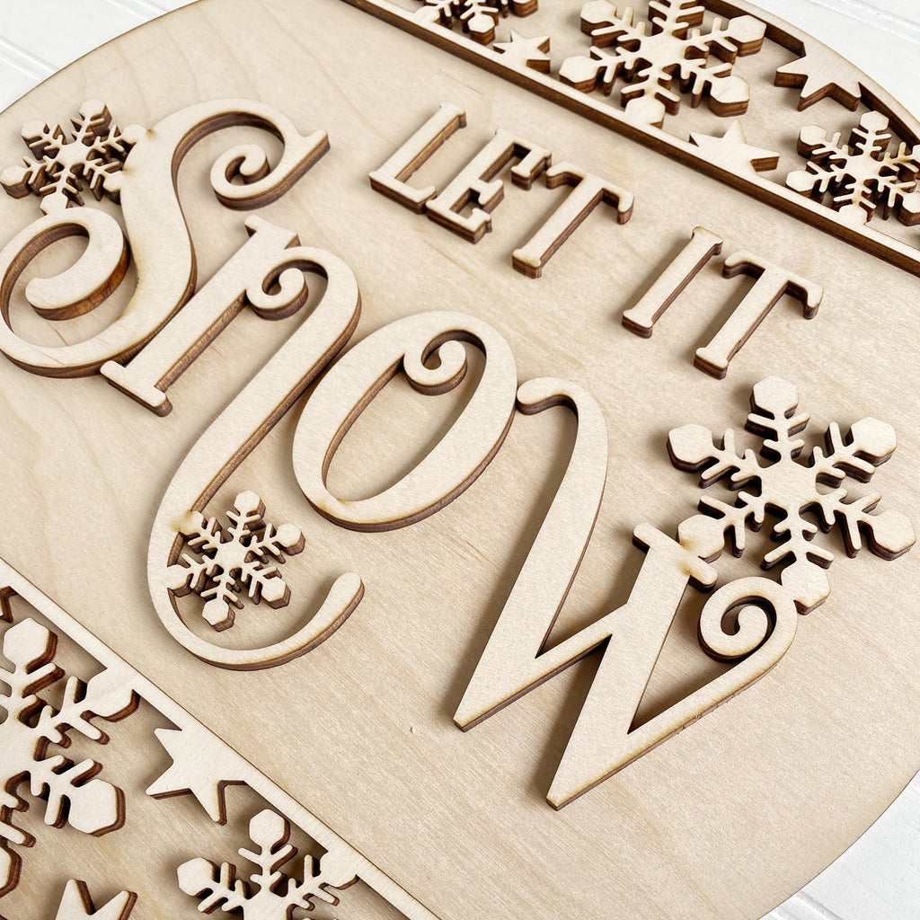 Let It Snow Winter Snowflake Borders Round Doorhanger – Sawdust & Swirls